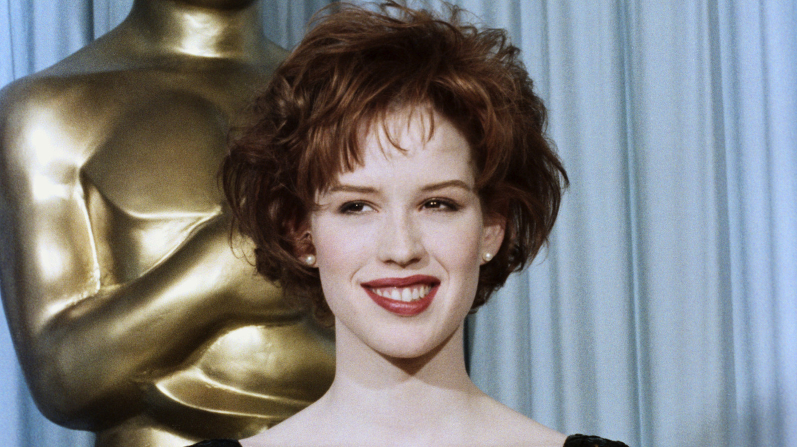 Lo mejor del estilo peculiar de la actriz Molly Ringwald de los 80, en ...